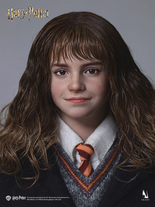 Hermione Granger 1/6 Collectible Figure - INART [Official] – Queen Studios