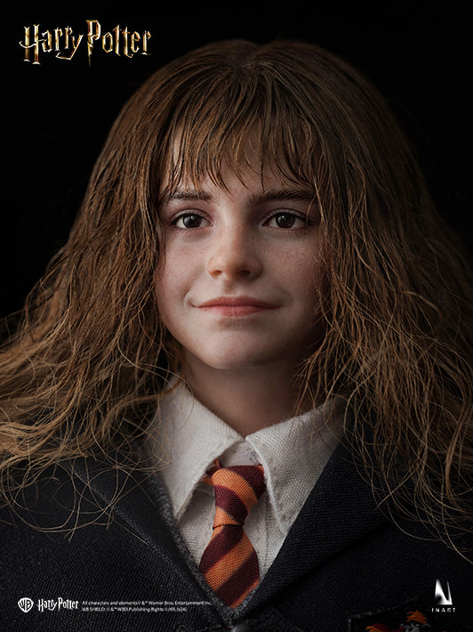 Hermione Granger 1/6 Collectible Figure - INART [Official] – Queen Studios