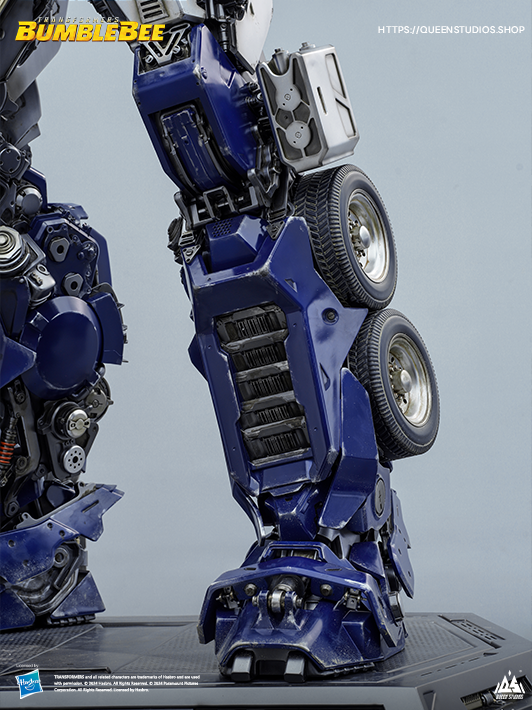 Optimus Prime Human-Size Statue – Queen Studios