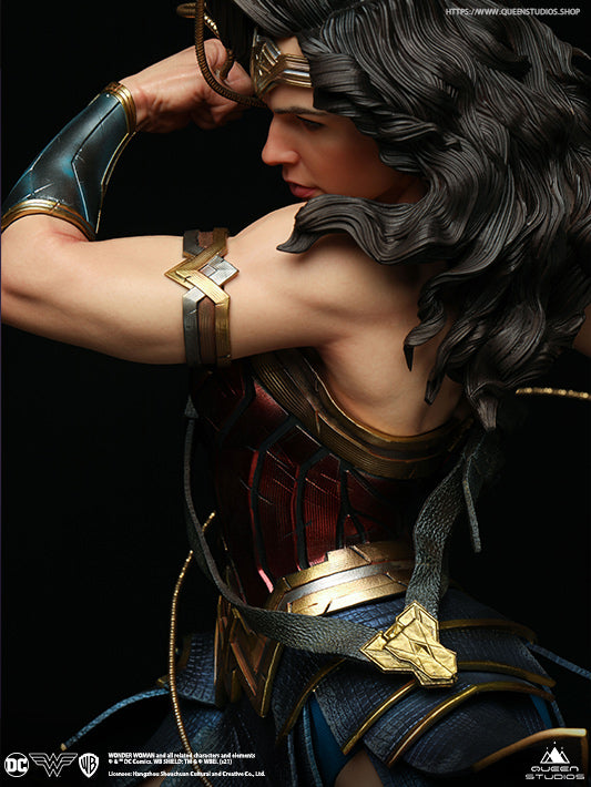 DC Comics Wonder Woman Statue - Queen Studios (Official)